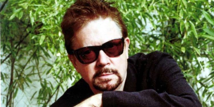 Counterculture author Tom Robbins, known for his irreverent bestselling novels, dies at 92 – DNyuz