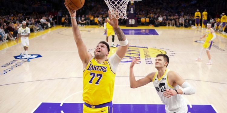Luka Doncic makes LA Lakers debut with win against Utah Jazz – DNyuz Luka Doncic makes LA Lakers debut with win against Utah Jazz – DNyuz