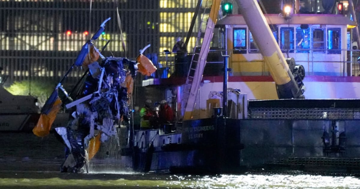 Spanish couple named as victims in fatal New York helicopter crash – DNyuz Spanish couple named as victims in fatal New York helicopter crash – DNyuz