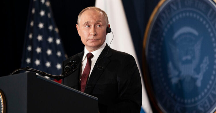 Why Putin Went Quiet When Challenged by Trump Over Venezuela – DNYUZ