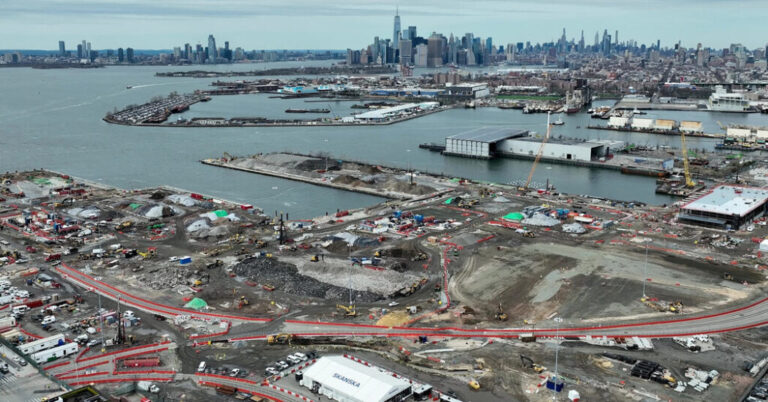 In a Setback for Trump, Judge Says N.Y. Wind Farm Can Resume ...