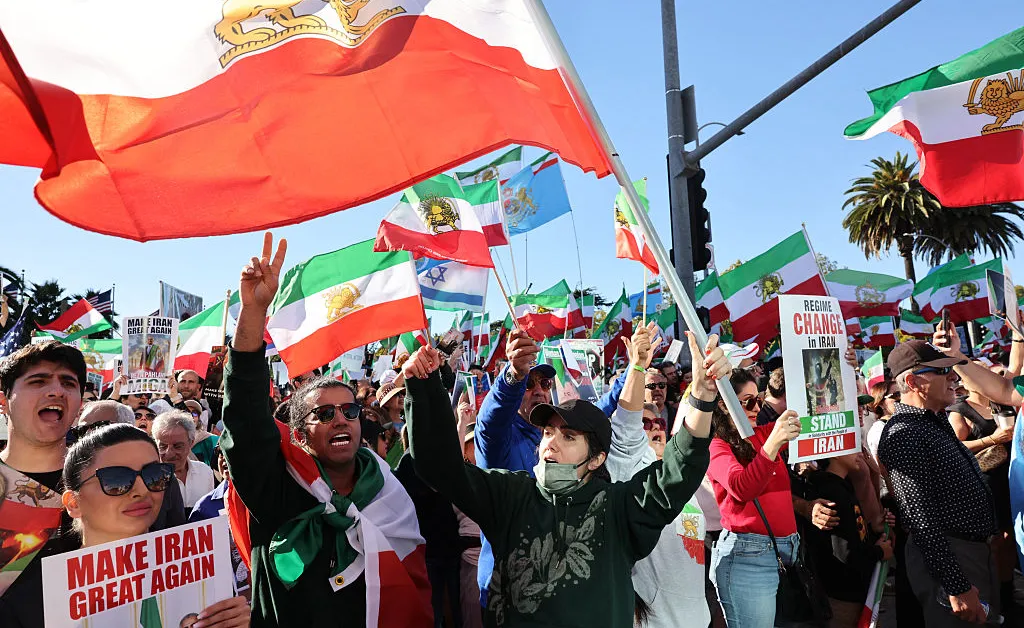 From Los Angeles to London: Worldwide Protests in Solidarity With ...