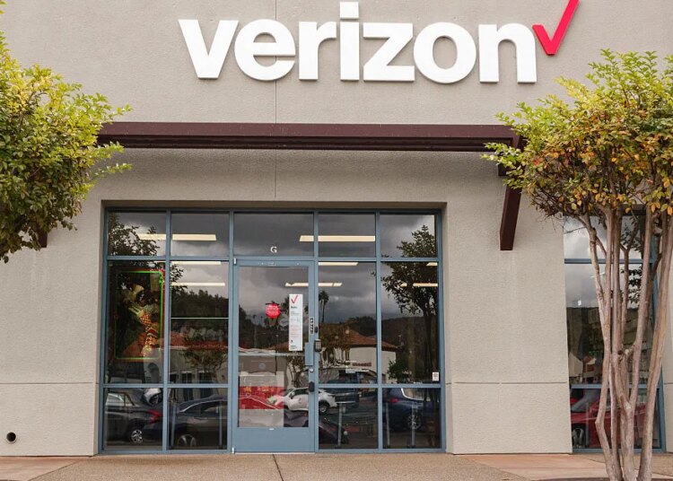 What to Know About the Verizon Outage Impacting Tens of Thousands of ...