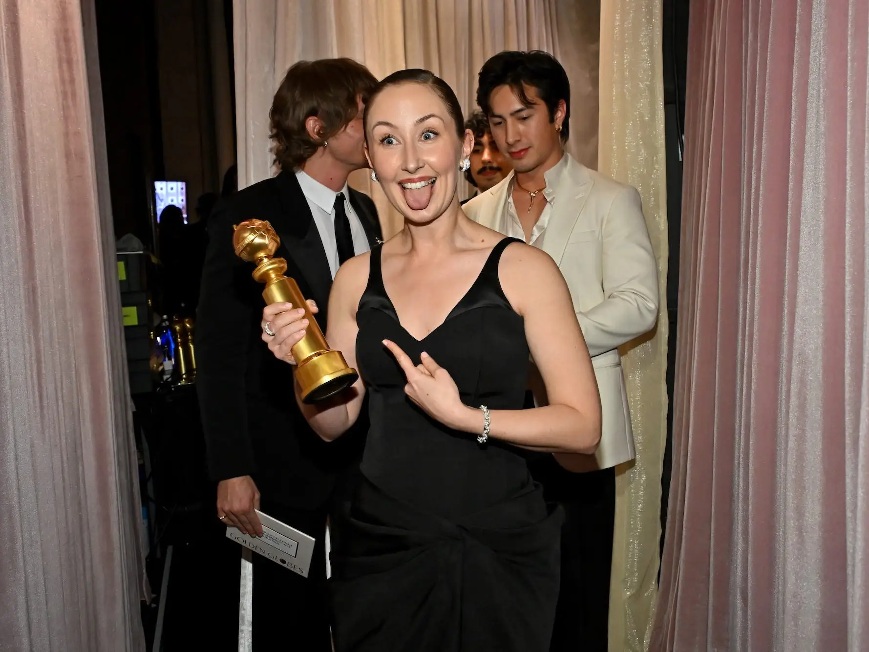 The best photos you missed from the 2026 Golden Globes – DNYUZ