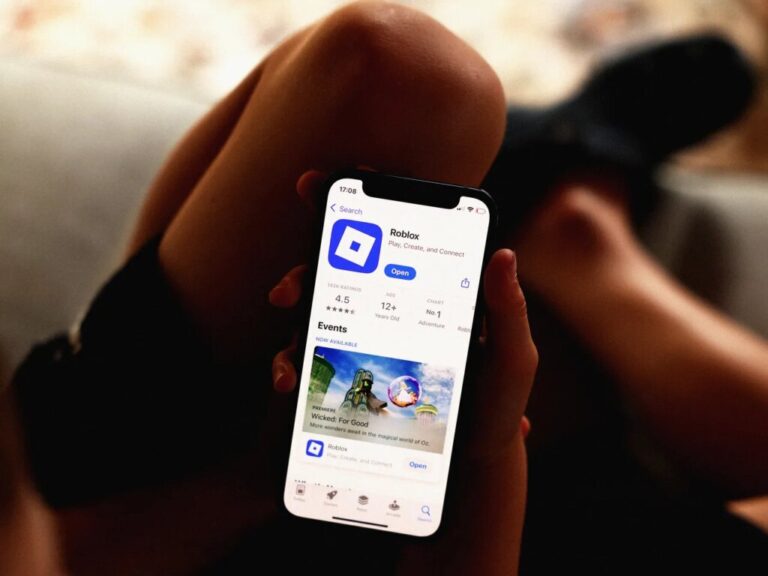 Roblox’s AI-Powered Age Verification Is a Complete Mess – DNYUZ