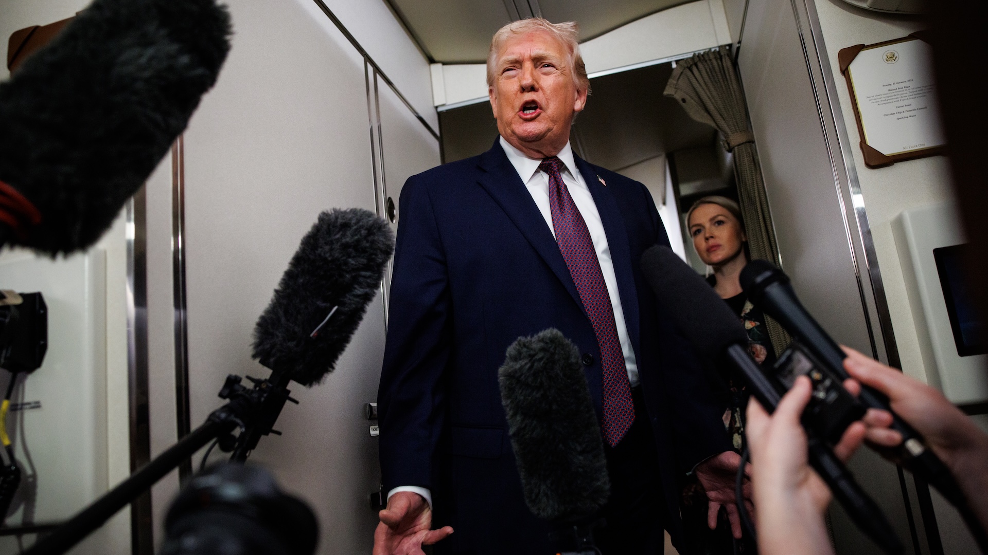 Trump announces 25 percent tariff on countries that trade with Iran – DNYUZ