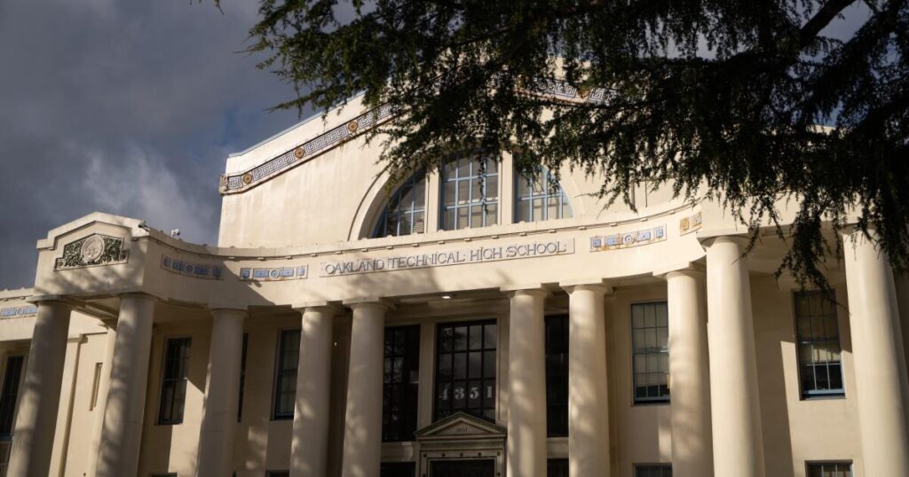 Peer-to-peer support program shows early gains in youth mental health ...