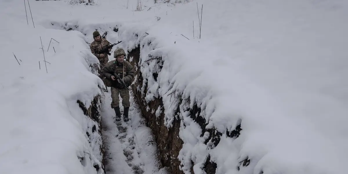 Power banks, body warmers, and antifreeze: Ukrainian troops tell us how ...
