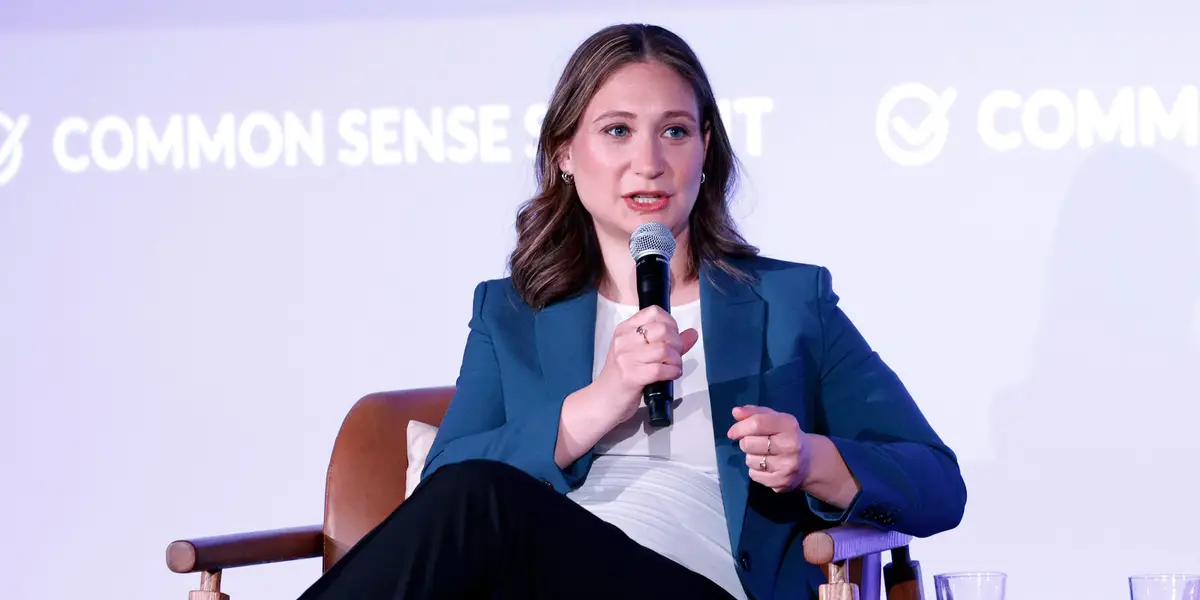 Anthropic cofounder says she doesn’t regret her literature major — and ...