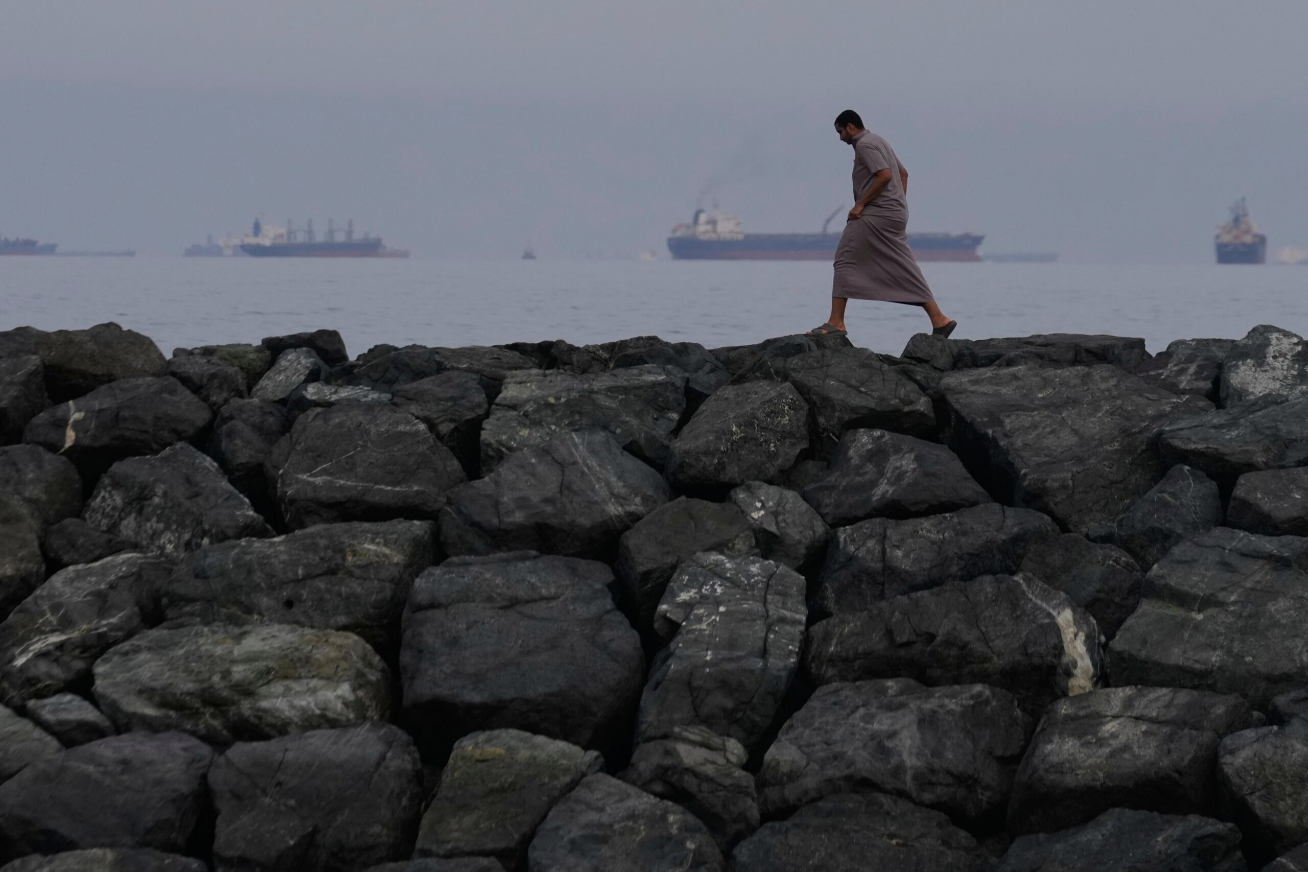 U.S. blockade has turned back six ships leaving Strait of Hormuz – DNYUZ