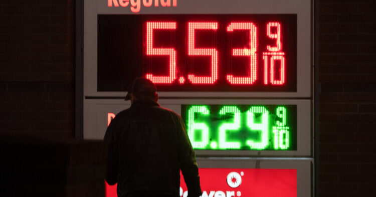 Oil Prices Rise as Prospects for U.S.-Iran Peace Deal Fizzle – DNYUZ