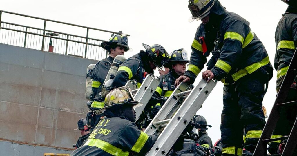 Investigators looking for cause of fatal New York shipyard blast – DNYUZ