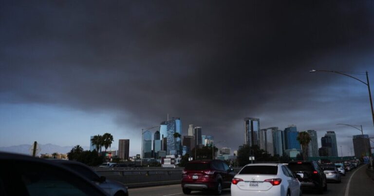Los Angeles Warehouse Fire Prompts Thousands to Shelter in Place – DNYUZ