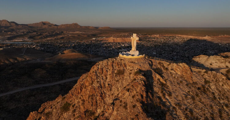 A Diocese Tries to Protect Its 29-Foot Jesus From Trump’s Border Wall ...