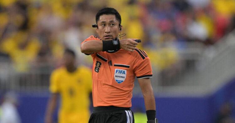 With No Team at the World Cup, China’s Fans Celebrate a Referee – DNYUZ