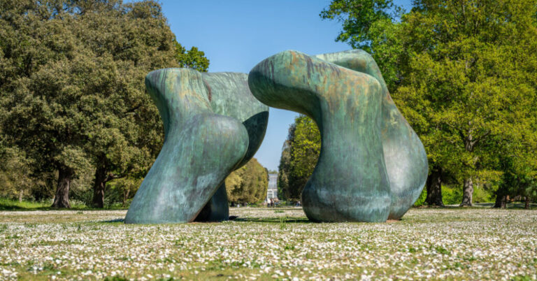 A Show for All Seasons: Henry Moore’s Art, Reborn in Open Air – DNYUZ