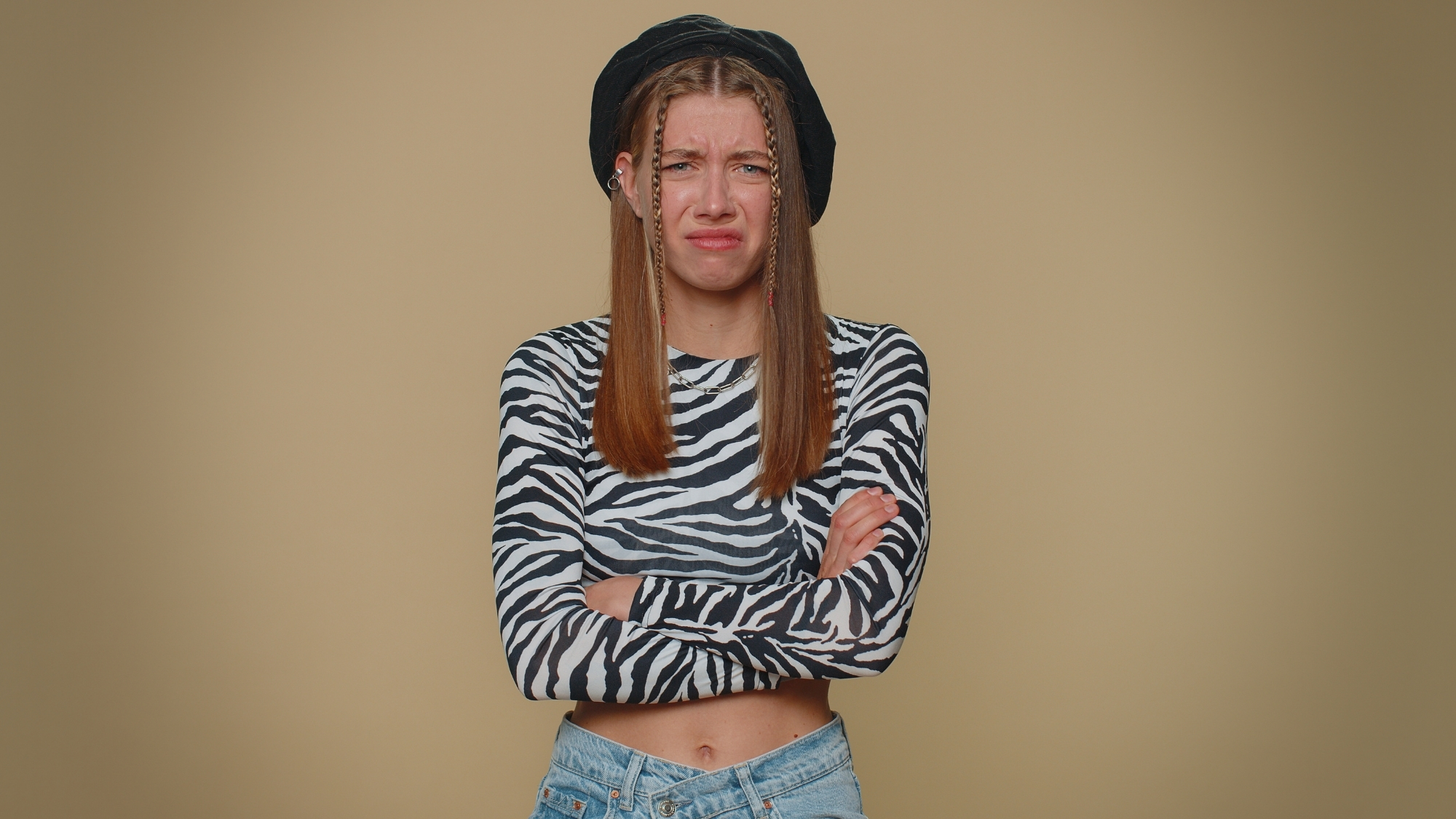 5 Signs Your Friend Secretly Wants You to Fail, According to a ...
