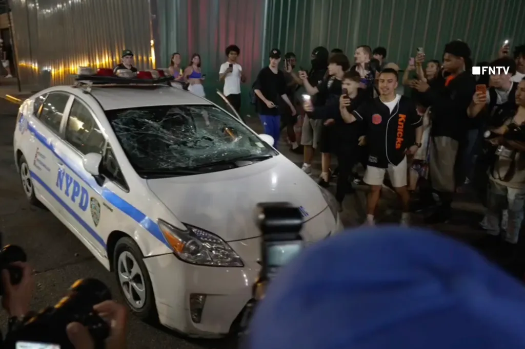 Crazed Knicks fans smash cop car as NBA Finals ecstasy immediately ...