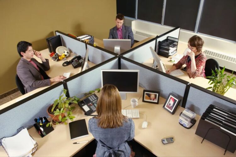 Dear Abby: My longtime co-worker has turned on me in the workplace – DNYUZ
