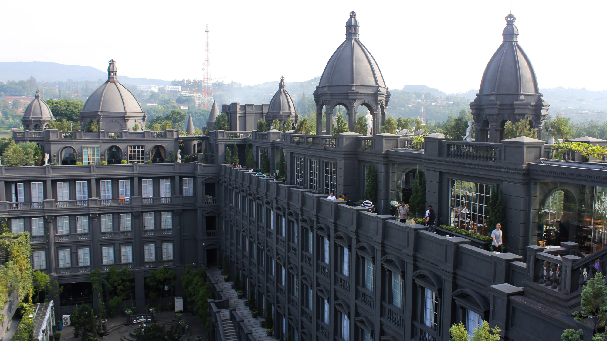 These Are the World’s 10 Best Hotels for 2026 (America Made the List ...