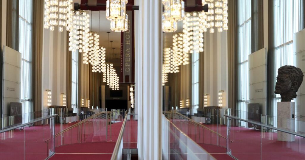 Judge tosses Kennedy Center suit against musician Chuck Redd, who ...