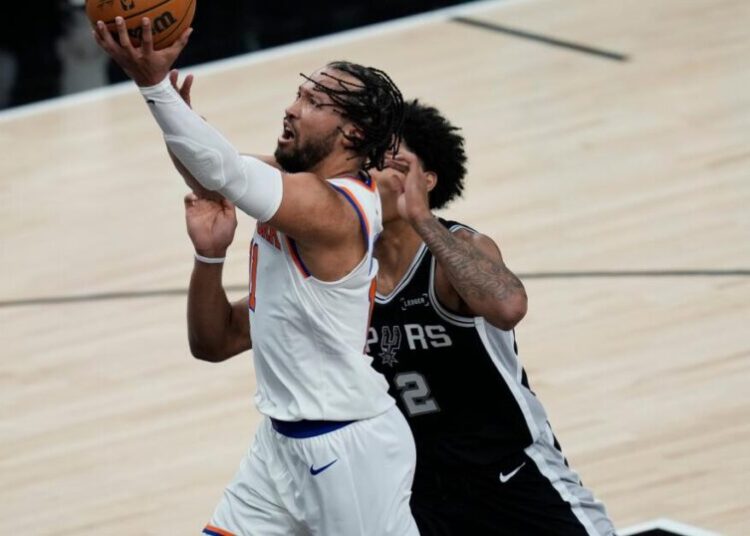 NBA Finals: Jalen Brunson scores 30 points, Knicks rally to beat Spurs ...